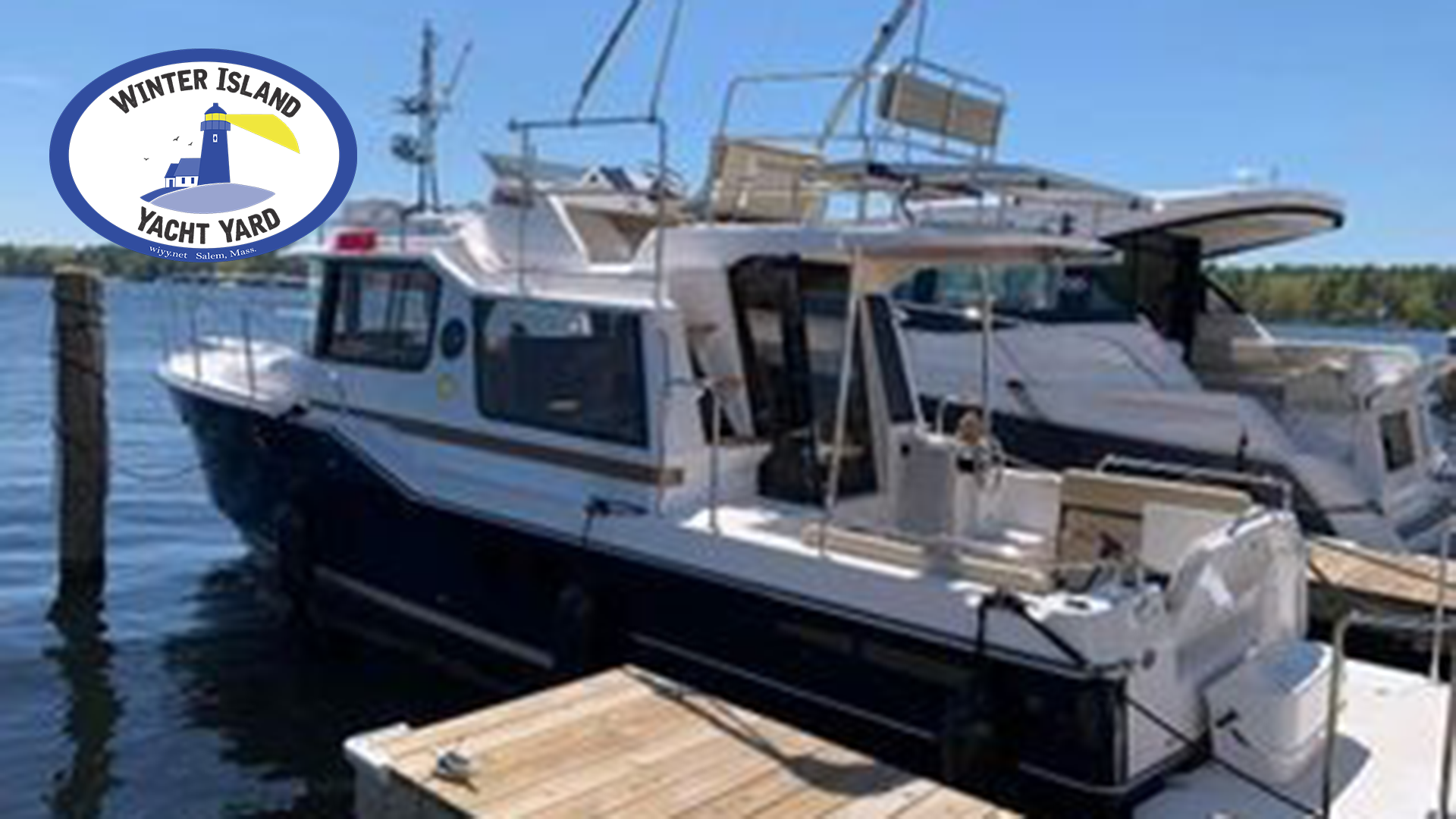 Ranger Tugs R-27 (2017) Luxury Edition - Winter Island Yacht Yard